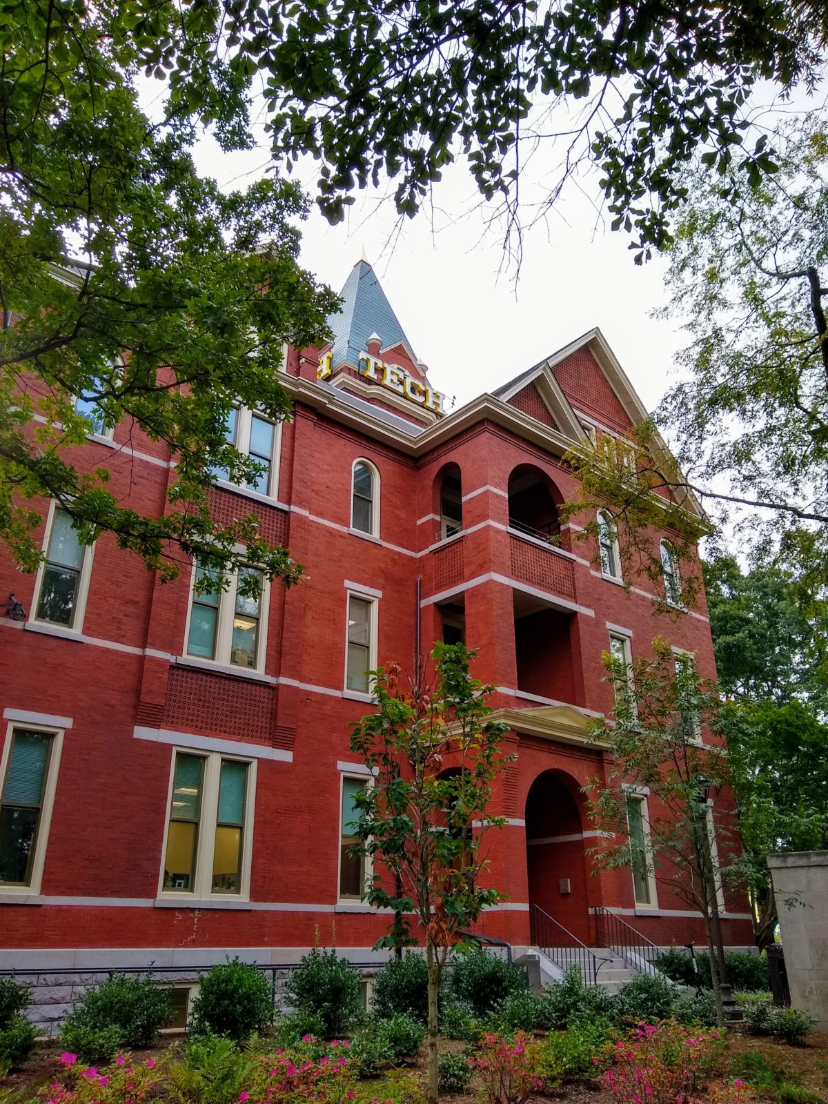 World Englishes: What Are They? – Multilingual Pedagogy and World Englishes